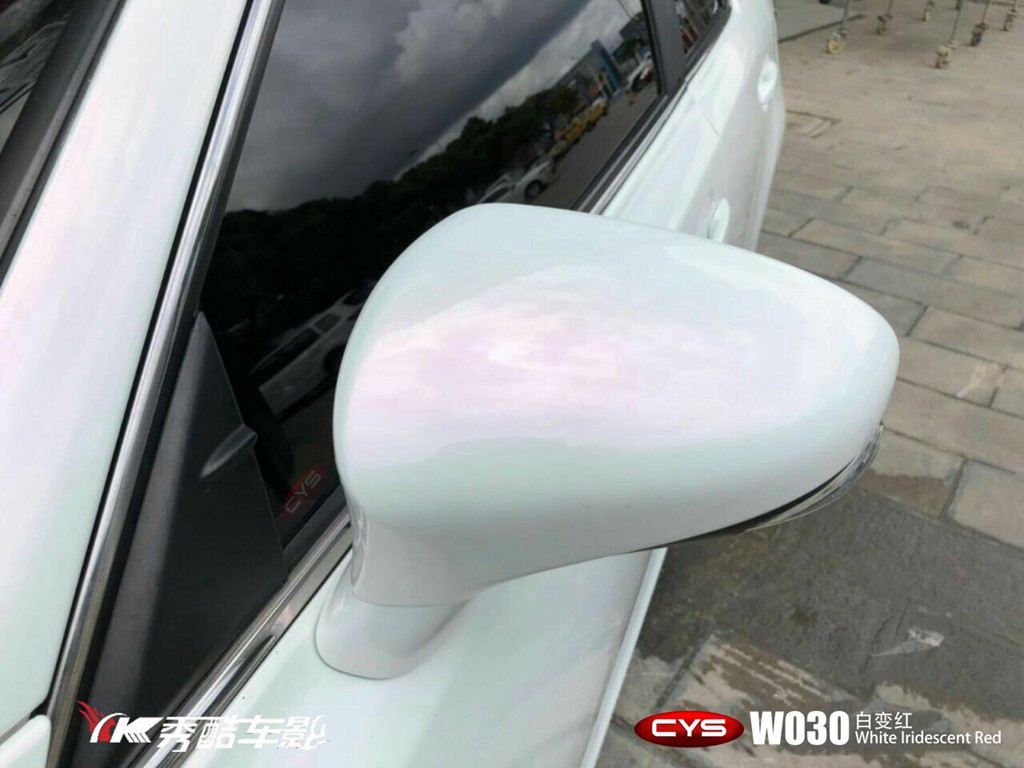 雷克萨斯CT200白变红W030车身改色贴膜
